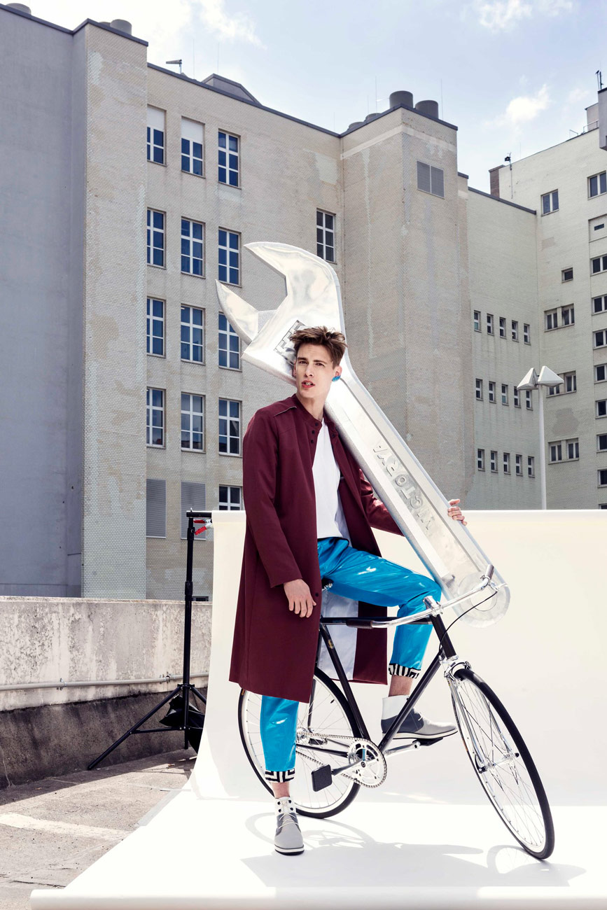 We build from scratch - Victoria Bee